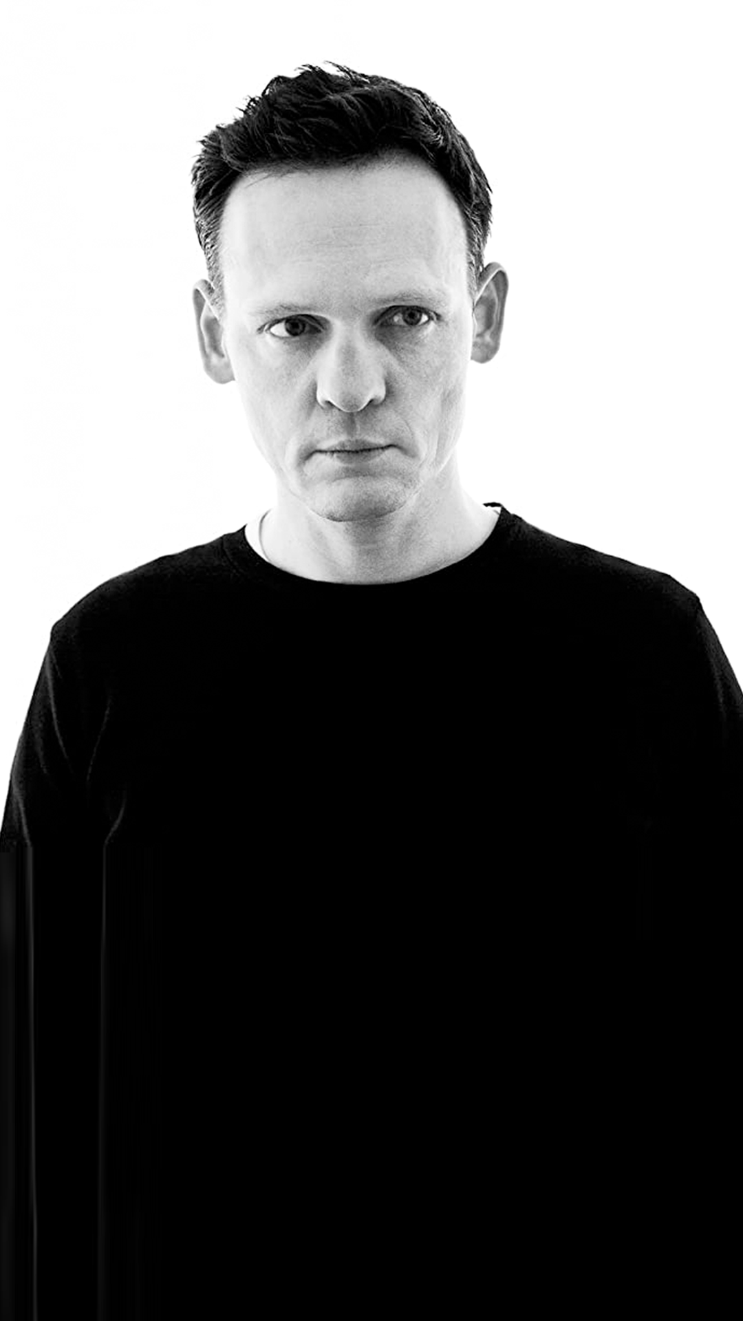 Alva-Noto-©-Sebastian-Mayer-AEIOU-mob - Orb Mag